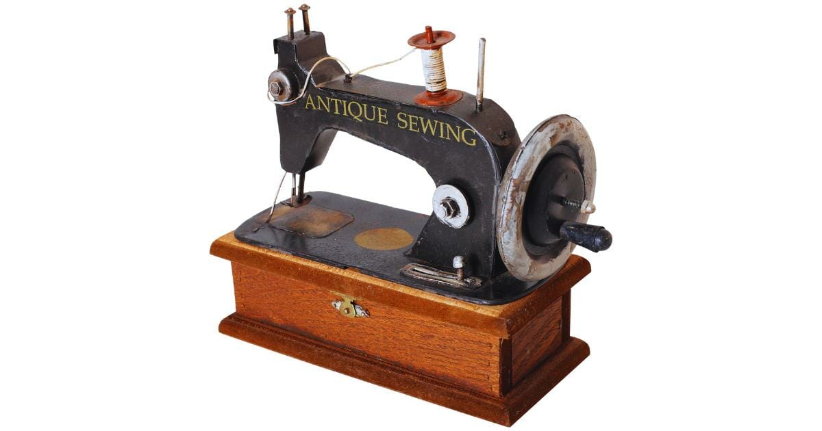 How to Get Rust Off Vintage Sewing Machine: The Right Way!